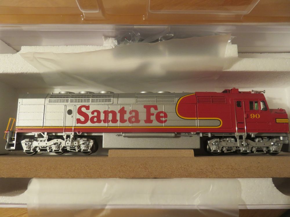 Athearn Genesis G67552 FP45 Santa Fe (Gebraucht) in Bussnang für CHF 138 – mit Lieferung auf ...