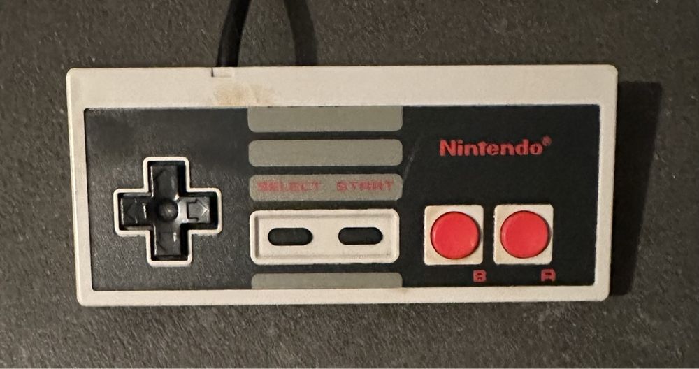 Original Nintendo NES Controller (Gebraucht) in Kestenholz für CHF 19 – mit Lieferung auf ...