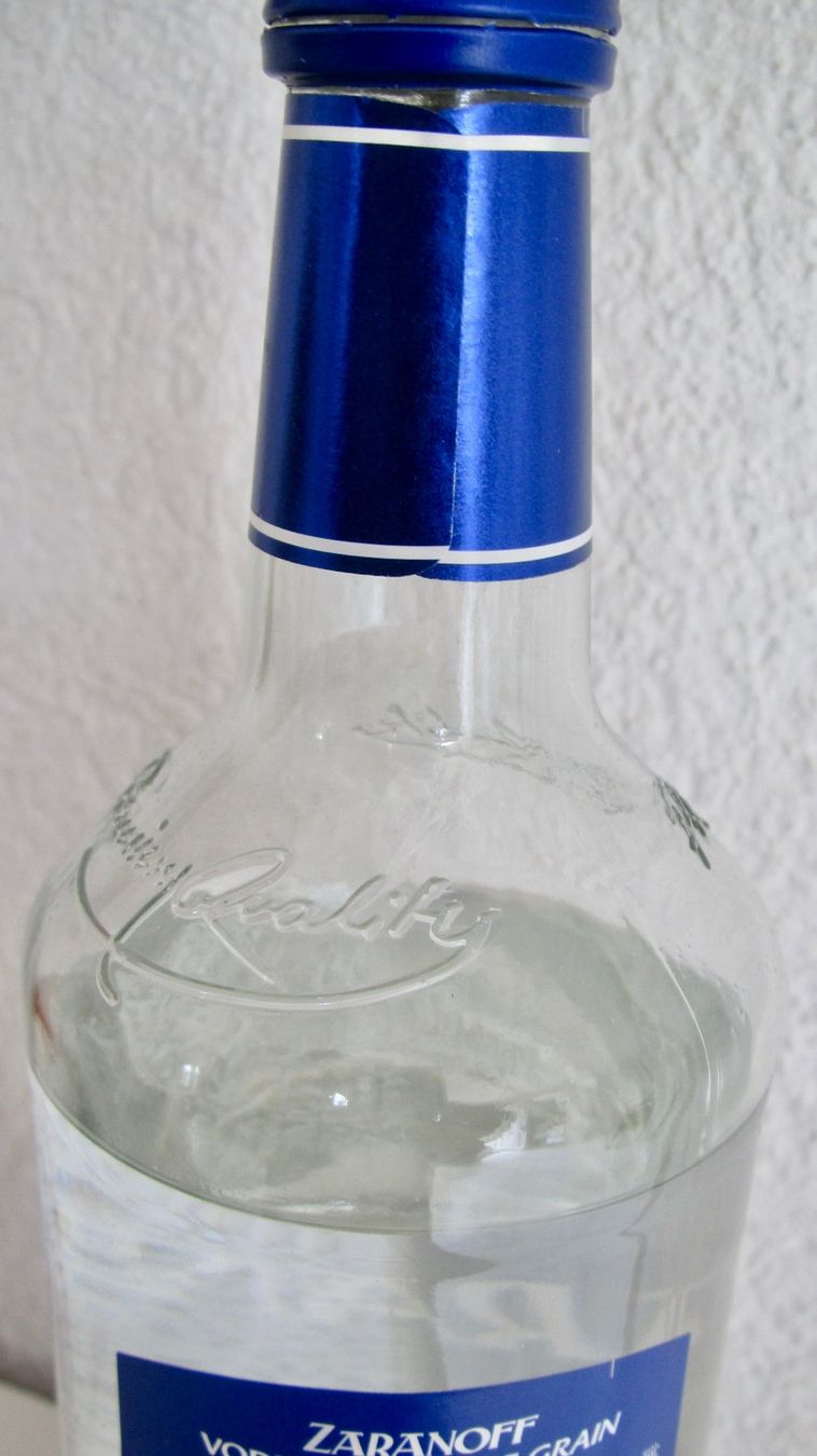 VODKA ZARANOFF (D'occasion) à Murten pour CHF 8.9 – avec livraison ...