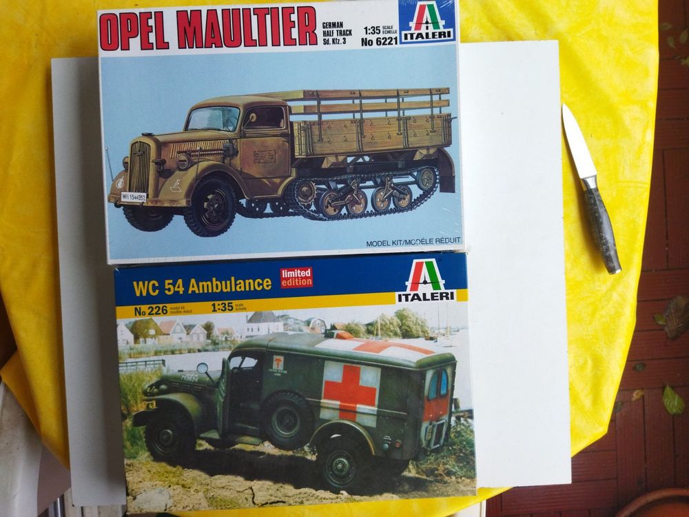 Opel Maultier Sd. Kfz. 3 & WC 54 Krankenwagen von Italeri | Kaufen auf ...
