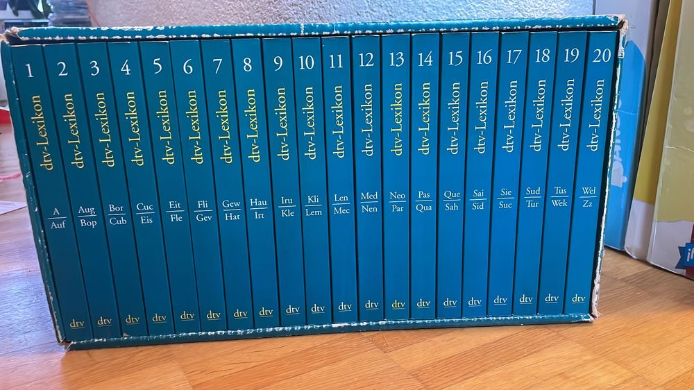 dtv-Lexikon (Gebraucht) in Baden für CHF 1 – nur Abholung auf Ricardo ...
