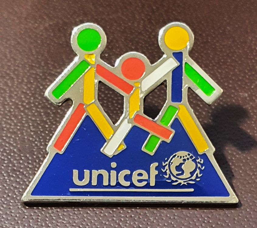 S507 - Pin Kinder Familie unicef (Gebraucht) in Reinach BL für CHF 2 ...