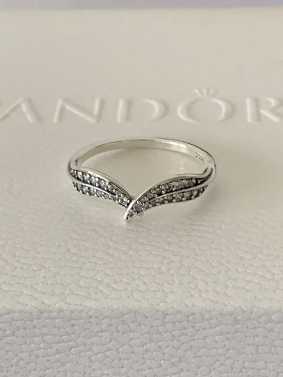 Pandora Funkelnde Blätter Ring (Gr. 54) | Kaufen auf Ricardo