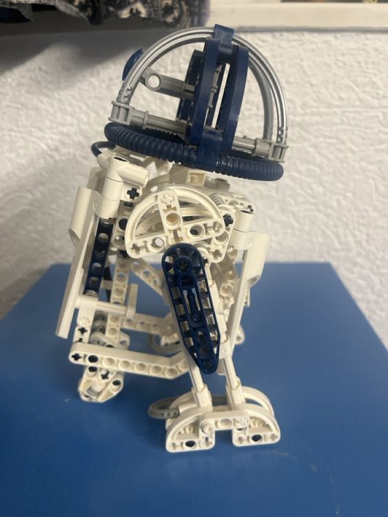R2D2 | only whats on the Pictures!! (Gebraucht) in grenchen für CHF 8 ...
