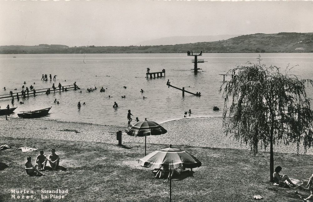Murten Strandbad gel. 1953 (Gebraucht) in Luzern für CHF 6.5 – mit ...