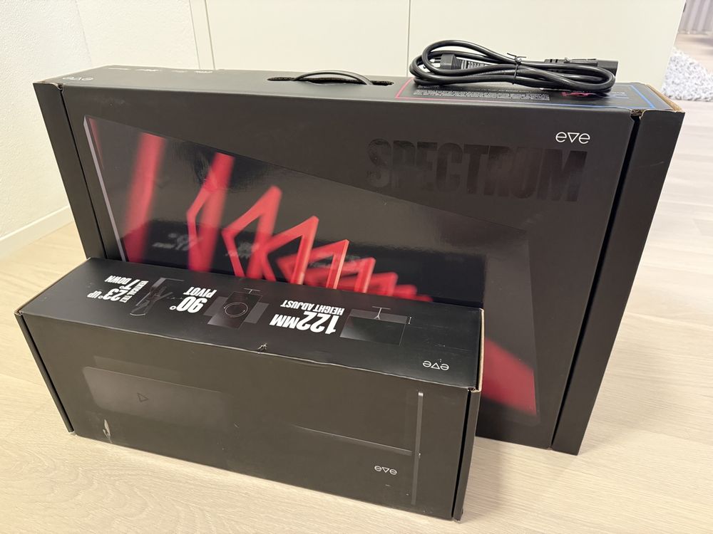 Dough Spectrum One Glossy Monitor mit Stand (Neu und originalverpackt ...