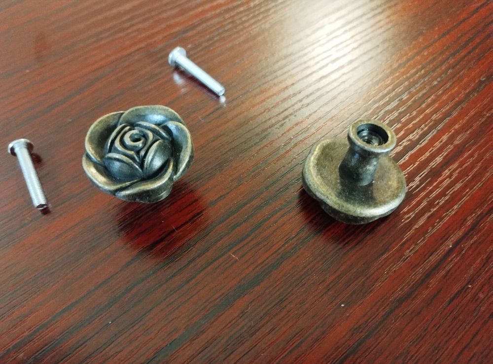 10x Griff Retro Blume Retro Styl für Möbel Schrank Schublade (Neu und originalverpackt) in ...