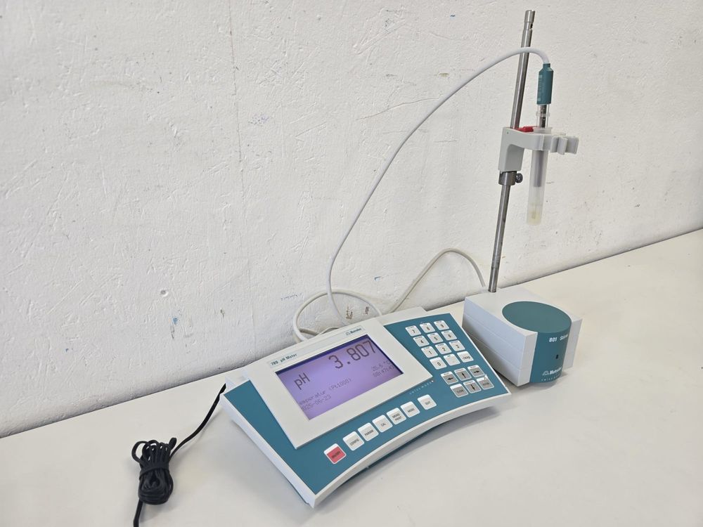 Metrohm 780 pH Meter mit PT1000 Sonde und 801 Stirrer (Gebraucht) in ...
