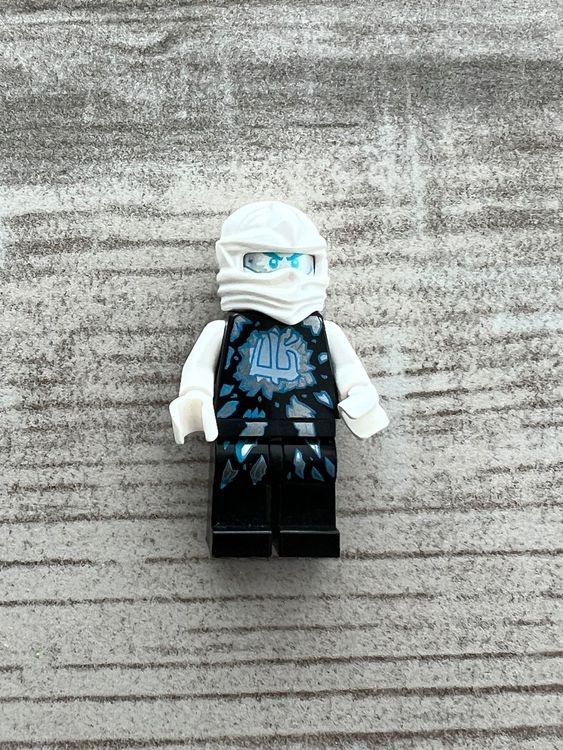 Lego Ninjago Minifigur Zane Airjitzu (Gebraucht) in Wolfwil für CHF 2 ...