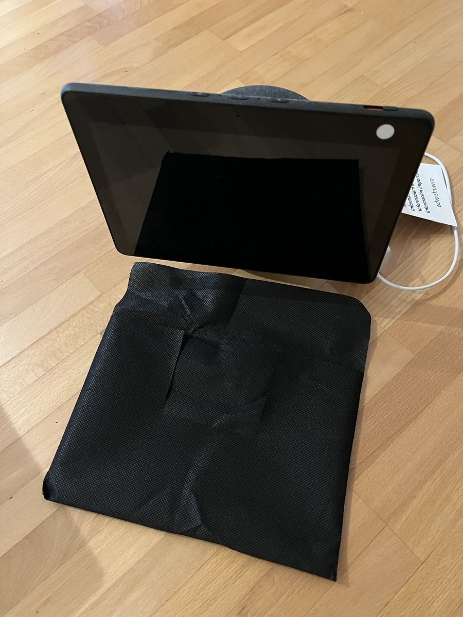 Echo Show 10 - Smart Home Device - Like New! (Neu (gemäss Beschreibung ...