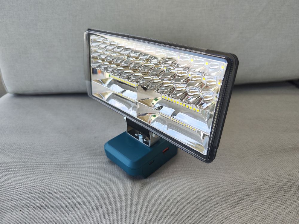 Scheinwerfer zu Makita Akku | Kaufen auf Ricardo