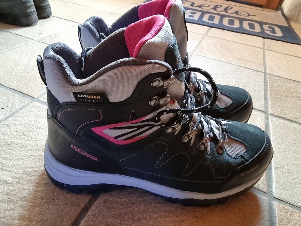 Wanderschuhe Weissenstein (Neu und originalverpackt) in Schönried für ...