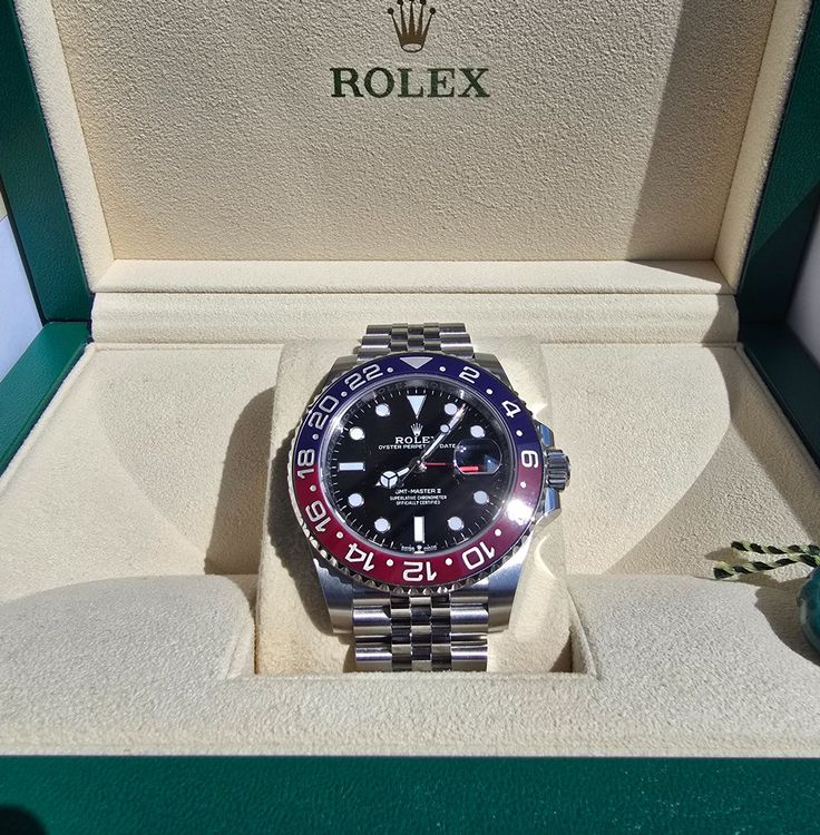 ROLEX GMT-MASTER II "PEPSI" / NEU 2025 / FULL SET (Neu und ...