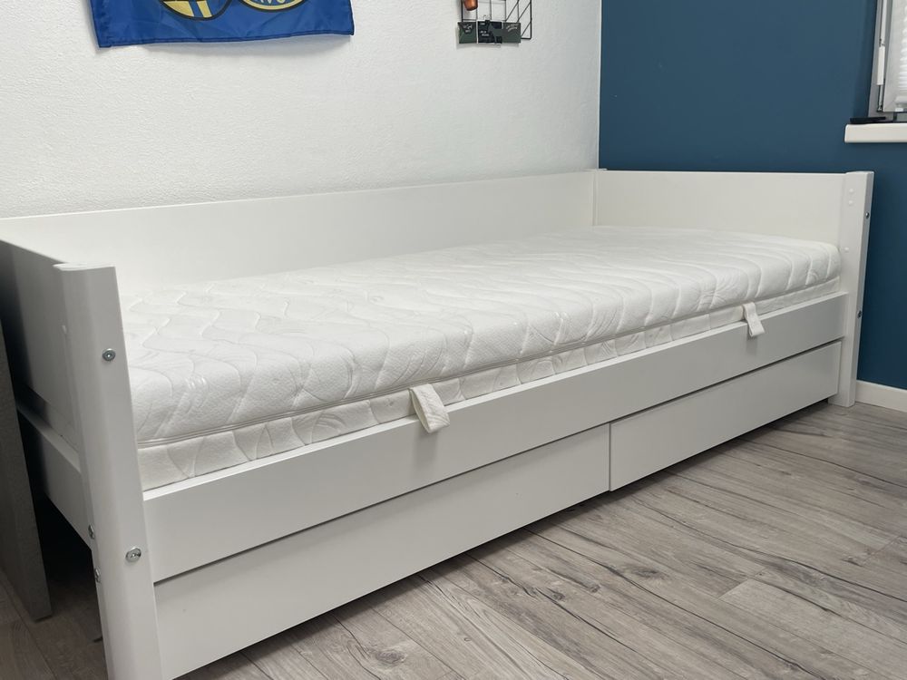 Bett Flexa White mit zwei Schubladen zu verkaufen (Gebraucht) in Oberbipp für CHF 80 – nur ...