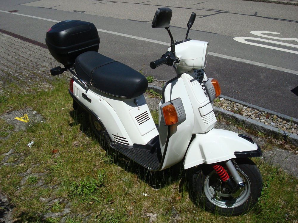 Suzuki-Roller CS125 mit Veteranenausweis (D'occasion) à Hausen AG pour ...
