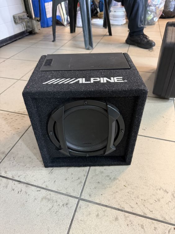 Alpine SWE-815 300W Aktivwoofer 20cm (8-Zoll) Aktivwooferbox (Gebraucht ...