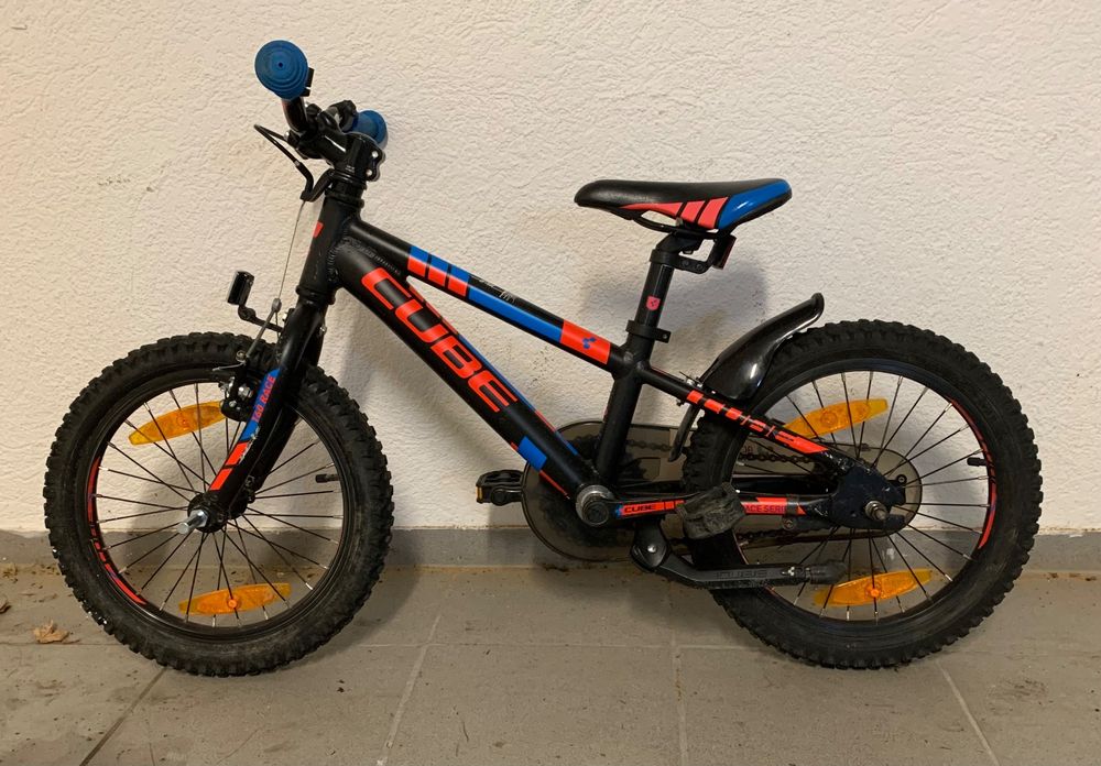 Kindervelo CUBE 16 Zoll schwarz-rot (Gebraucht) in Gansingen für CHF ...
