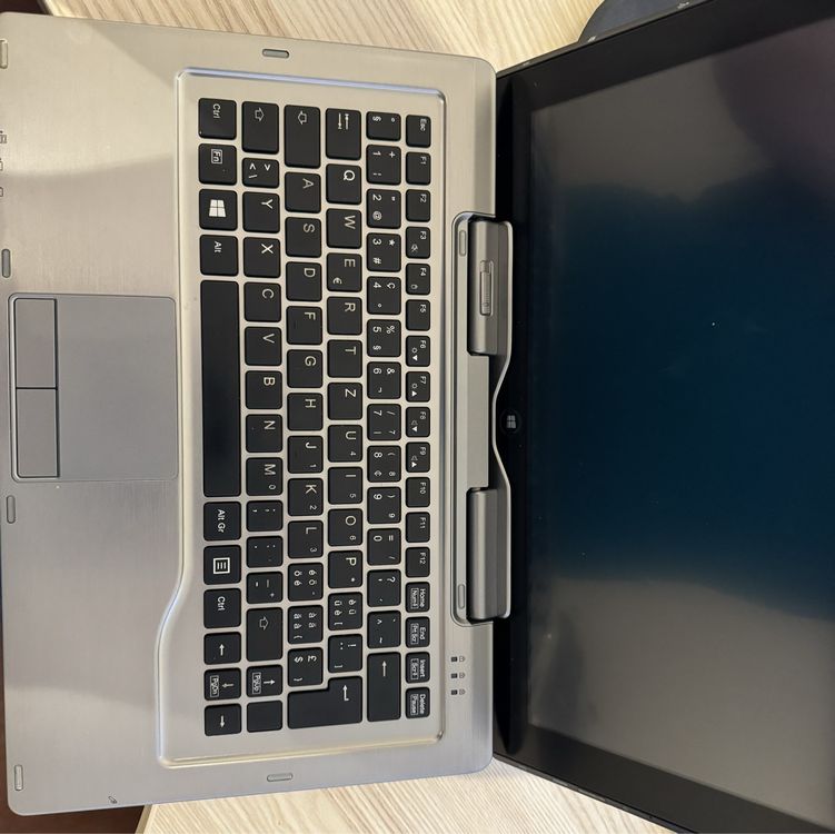 Fujitsu Stylistic Q702 (Gebraucht) in Dielsdorf für CHF 40 – mit Lieferung auf Ricardo kaufen