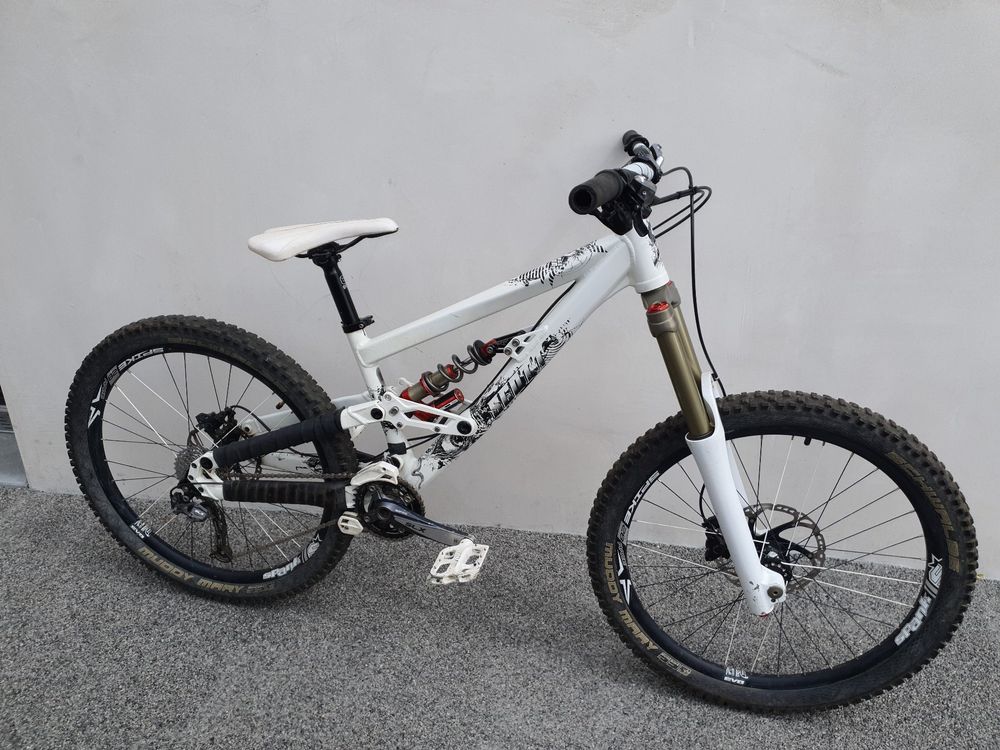 Scott Voltage FR - BOS fork & shock - Ti spring (Gebraucht) in Zürich ...