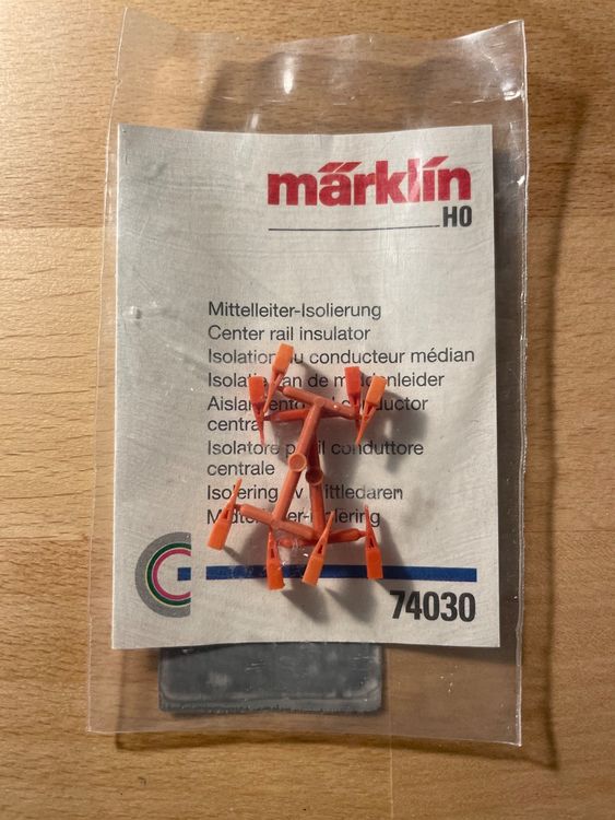 Märklin 74030 - Mittelleiter-Isolierung (Neu und originalverpackt) in ...