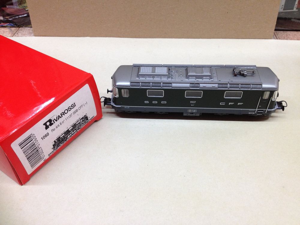 Rivarossi 1060 SBB Re 4/4 II 11137 grün, H0 WS, Defekt! | Kaufen auf Ricardo