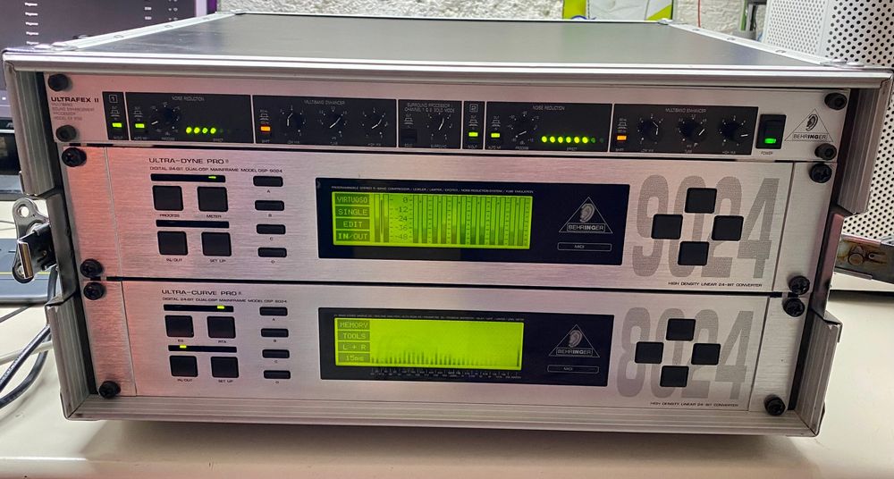 Effektrack (Behringer Ultra-Dyne, Ultra-Curve, Ultrafex) (Gebraucht) in ...