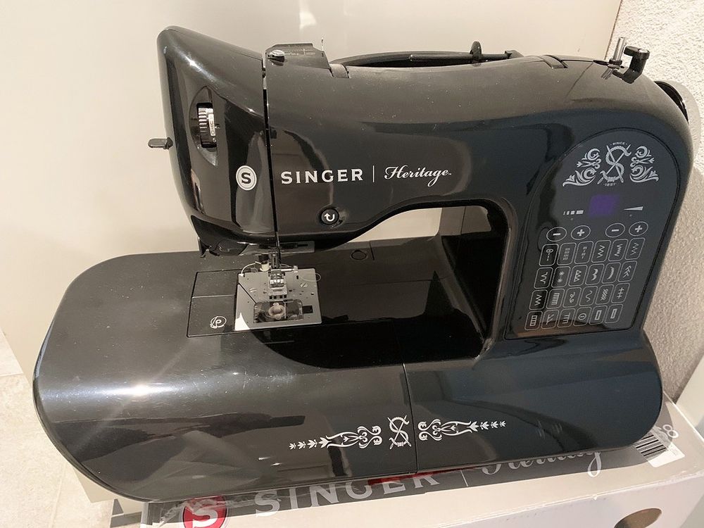 Nähmaschine Singer Heritage 8768 Schwarz (Gebraucht) in Baar für CHF 81 ...