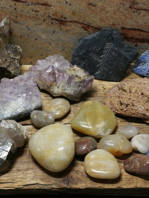 Steine und Mineralien Sammlung (Gebraucht) in Walkringen für CHF 9 – mit Lieferung auf Ricardo ...