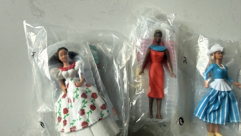 90er Jahre Barbie Mc Donalds Happy Meal Figuren (Neu und originalverpackt) in Strengelbach für ...
