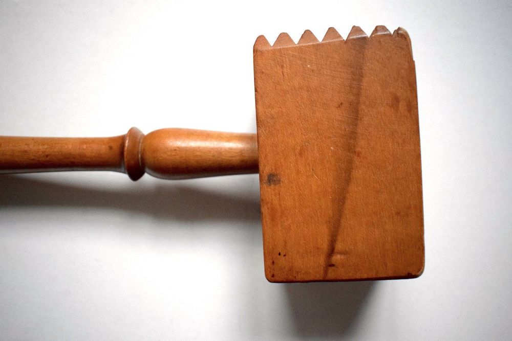 Antiker Fleischhammer Bauernkunst Bauerngerät handgeschnitzt | Kaufen ...