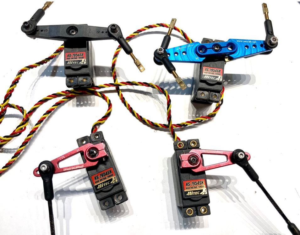4x Servos HS-7954SH High Voltage, High Torque, Steel Gear (Gebraucht ...
