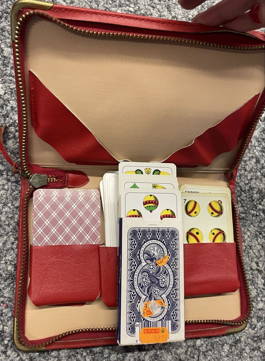 2 Jass-Set im roten Lederetui - Vintage! (Gebraucht) in Au ZH für CHF 6 ...