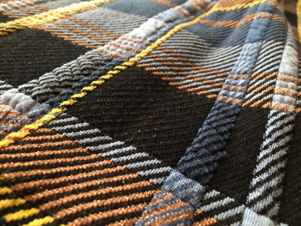 Rock RIANI Gr.36 (für Winter) 70 %Baumwolle, 250 Sfr. (Gebraucht) in ...