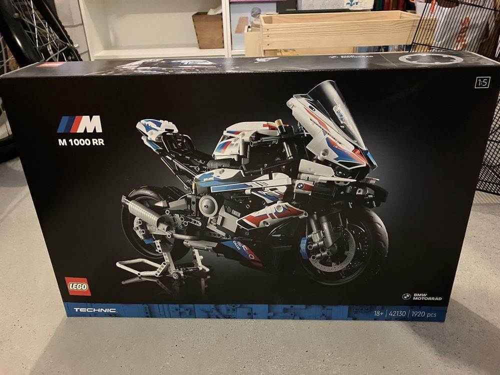 Lego BMW M1000 RR 42130 (Neu und originalverpackt) in Flamatt für CHF ...