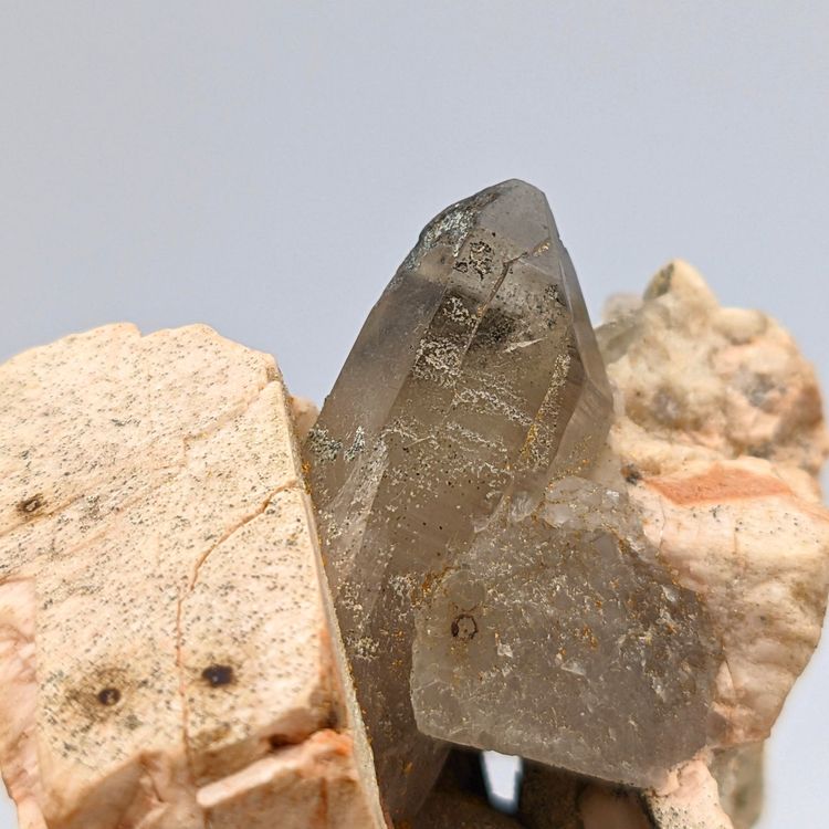 RAUCHQUARZ mit rosa MIKROKLIN, Sardinien (Neu (gemäss Beschreibung)) in Balerna für CHF 19 – nur ...