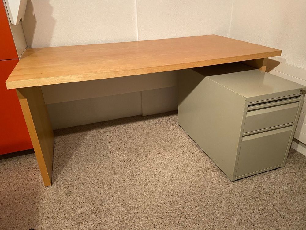 Pult | Kaufen auf Ricardo