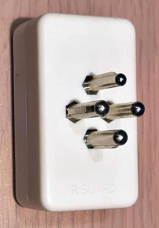 Telefon Adapter-Stecker TT83 auf alte 4-Pol Dose (Gebraucht) in ...