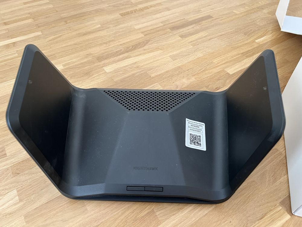 NETGEAR Nighthawk RAX70 AX6600 Tri-Band Wifi 6 Router (Gebraucht) in ...
