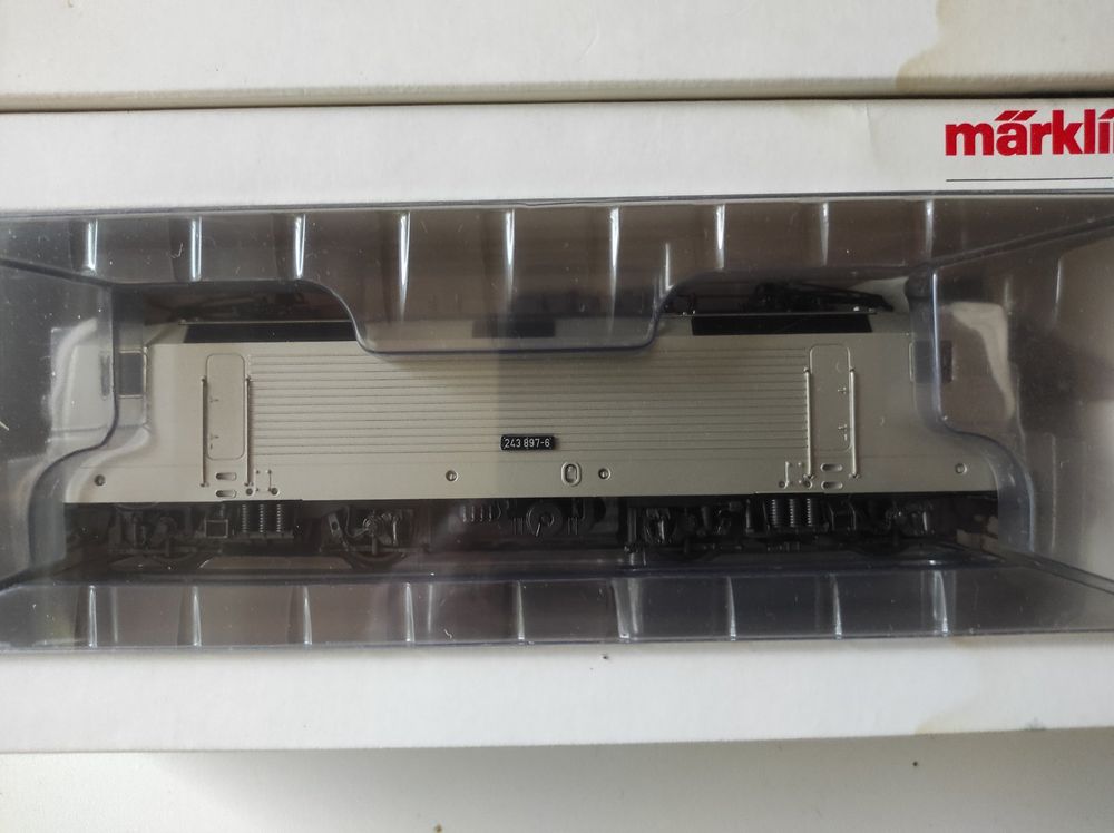 Märklin H0, WS3444 BR 243 E-Lok der DR Silber Lokomotive OVP | Acheter ...