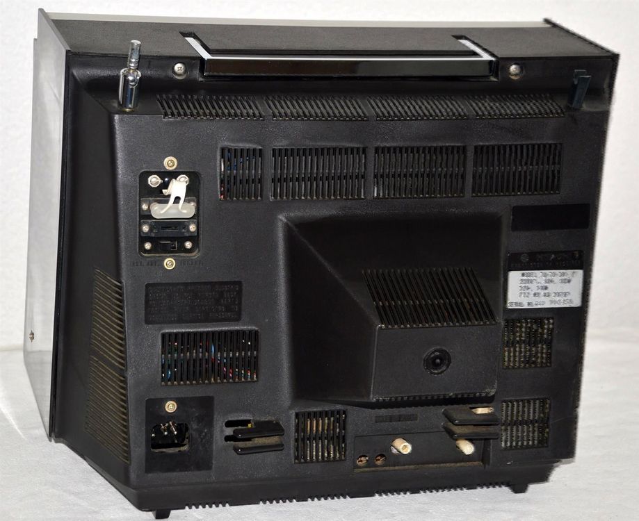 TV Hitachi TU-75-311 Fernseher vintage | Kaufen auf Ricardo
