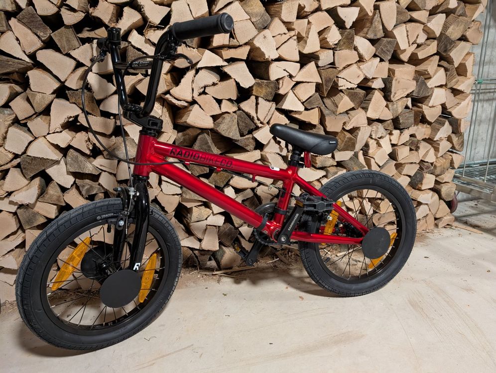 BMX-Fahrrad von Radio Bikes – Modell 16" Freestyle Rot (Neu (gemäss ...