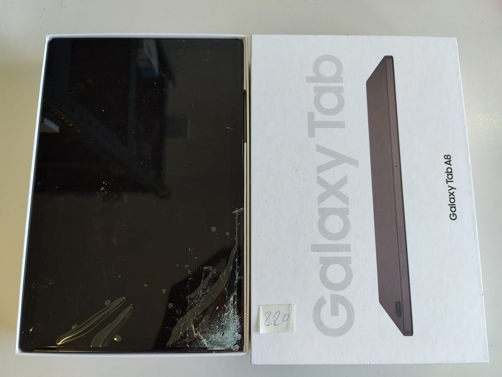 Samsung Galaxy Tab A8 Ab 5.Fr (Defekt) in Solothurn für CHF 5 – mit ...