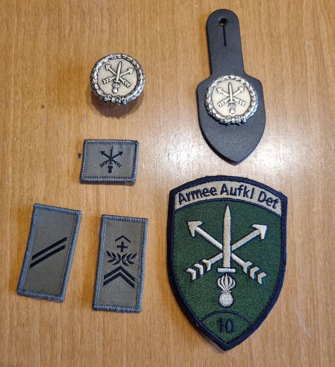 Sammlung AAD 10 Schweizer Armee (Gebraucht) in Eschenz für CHF 150 – mit Lieferung auf Ricardo ...