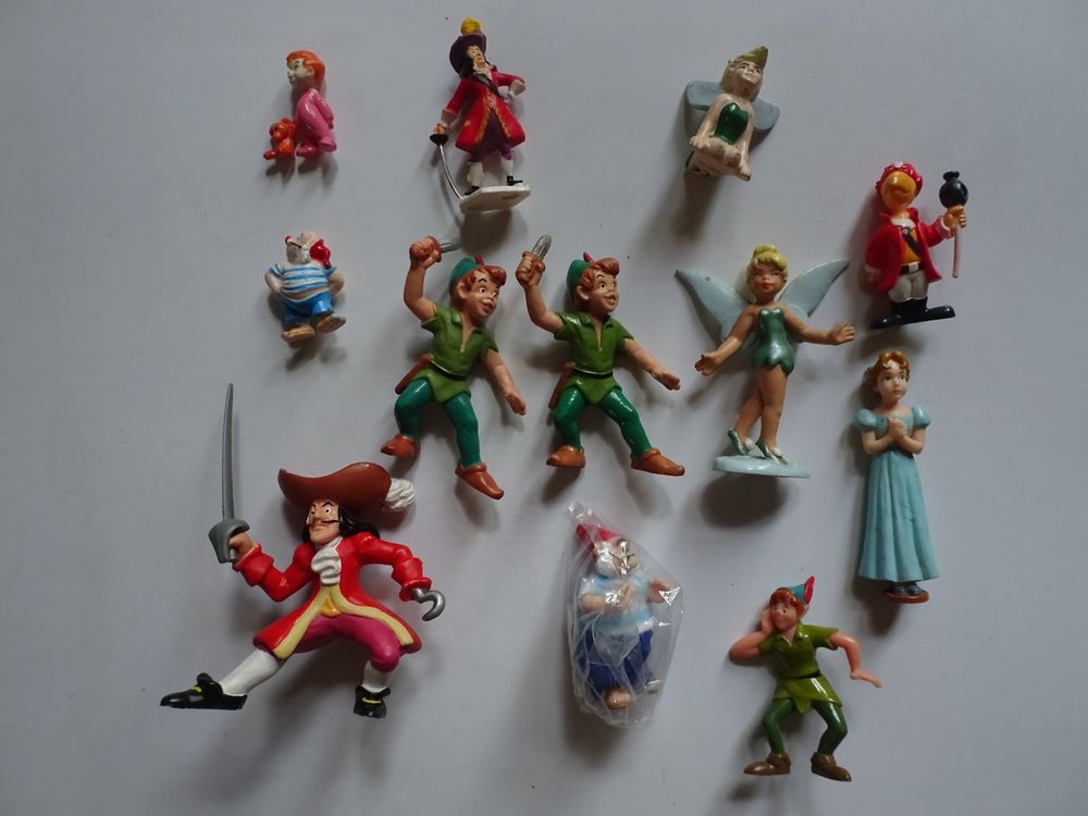 Viele Peter Pan Figuren (Gebraucht) in Schönenwerd für CHF 10 – mit ...