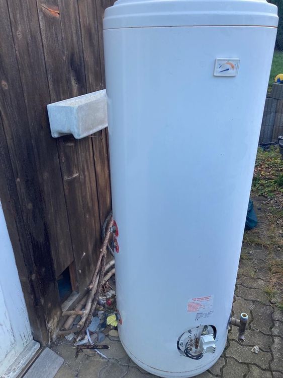 Elektroboiler 300 Liter mit Heitzregister (Gebraucht) in Oberdorf BL ...