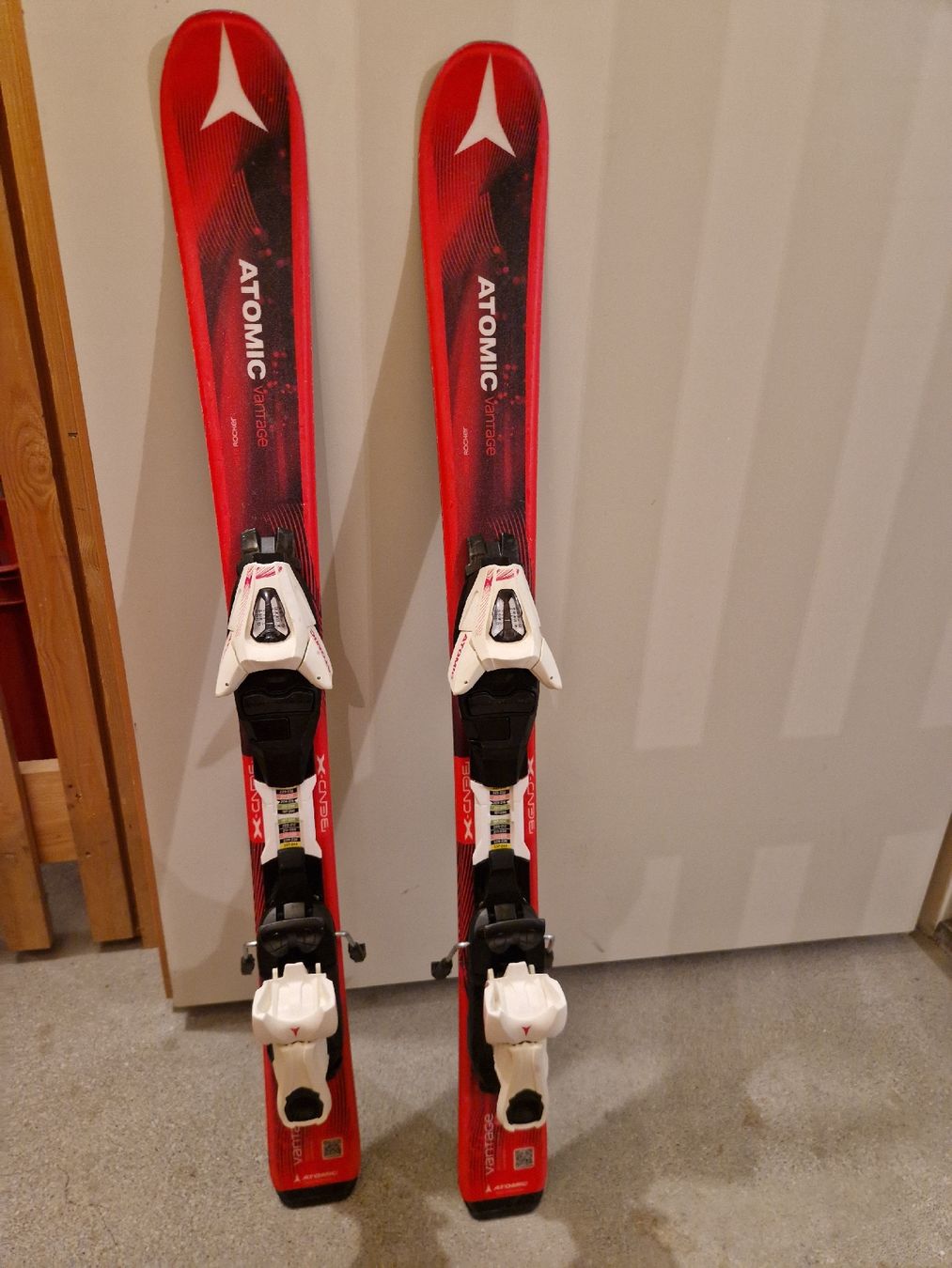 Atomic VANTAGE Ski (Gebraucht) in Grüningen für CHF 30 – mit Lieferung auf Ricardo kaufen