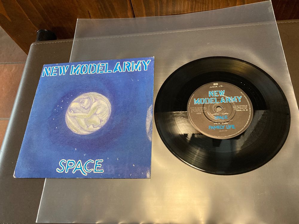 New Model Army - Space | Kaufen auf Ricardo