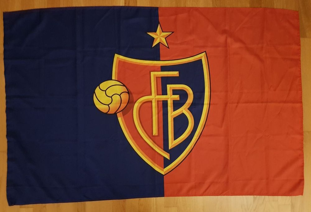 FC Basel Fahne 97x150 (Gebraucht) in Emmenbrücke für CHF 30 – mit ...
