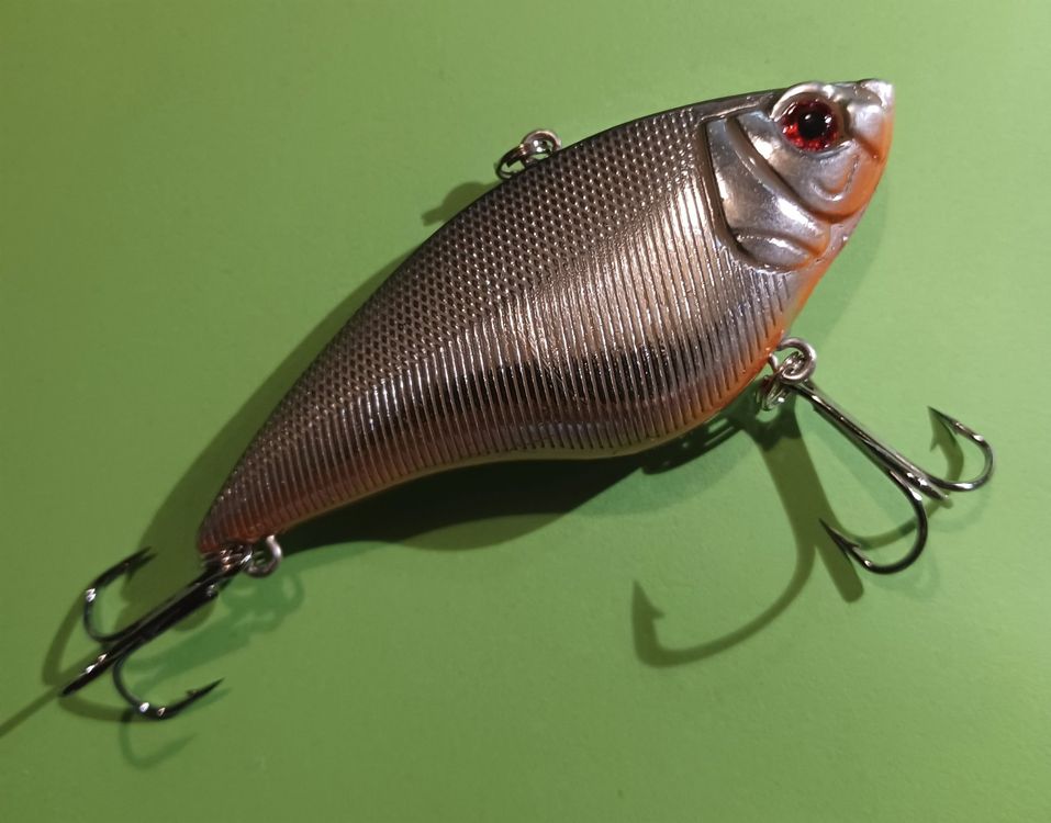 Neuer Schöner Wobbler , 7 Cm, 16 Gramm mit Geräuschkugeln | Kaufen auf Ricardo