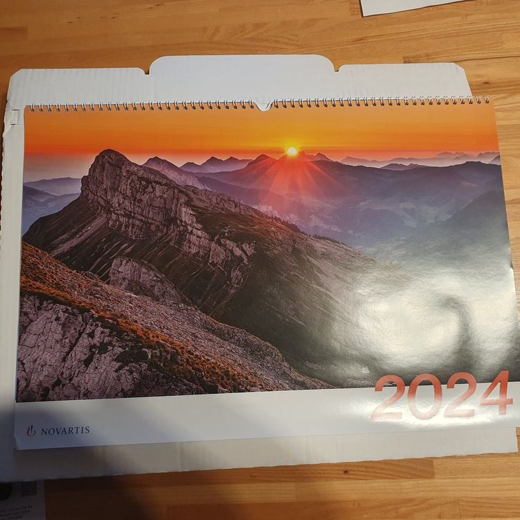 Novartis Kalender 2024 (Neu und originalverpackt) in Uttigen für CHF 7. ...
